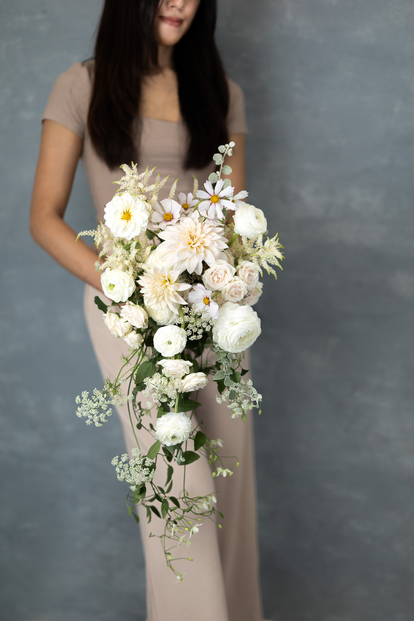 Cascading Bouquet Recipe: How to Make a Loose & Airy Cascading Bouquet ...