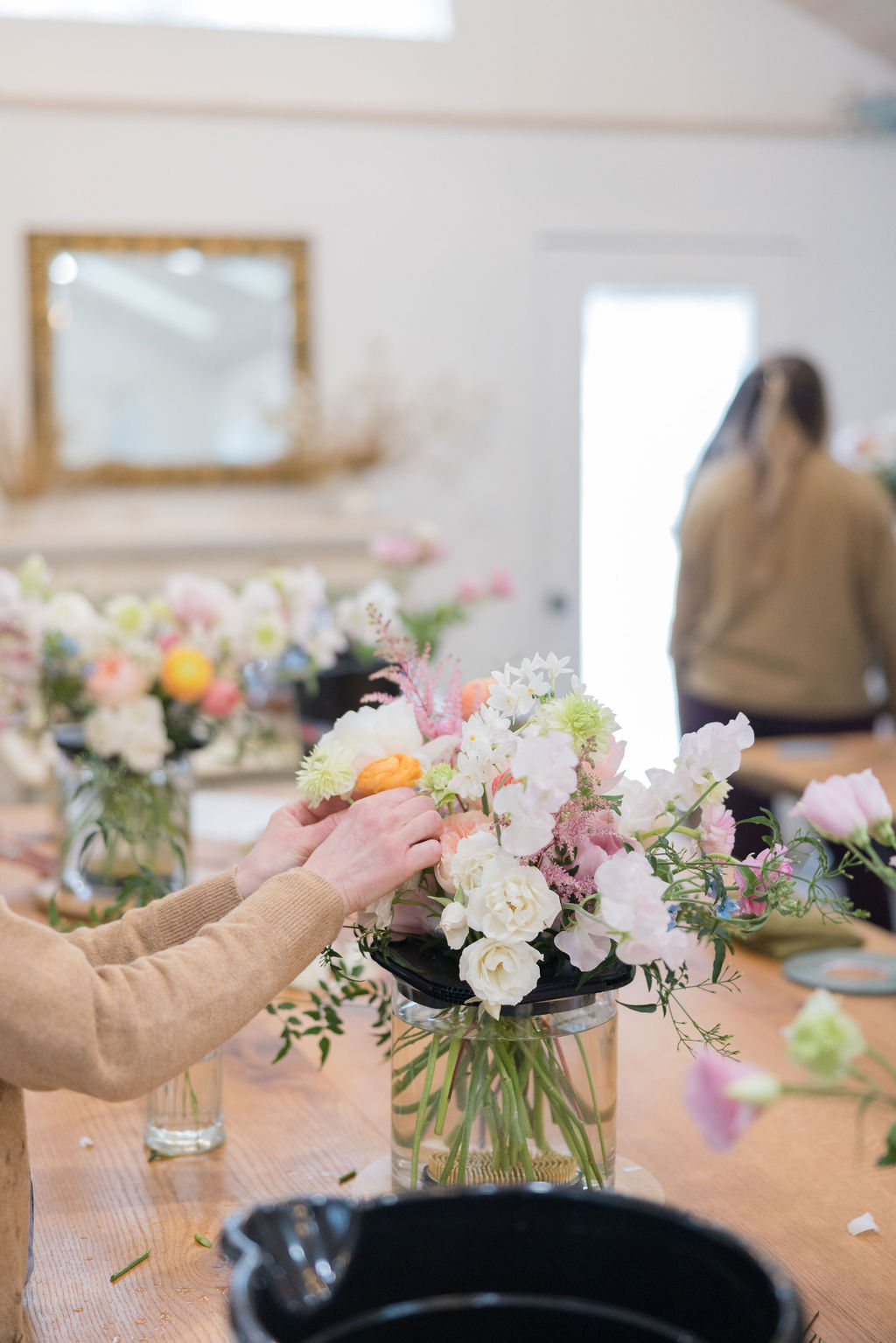 Wedding Bouquet Workshop using StemSlider Tool - kokofloral.com