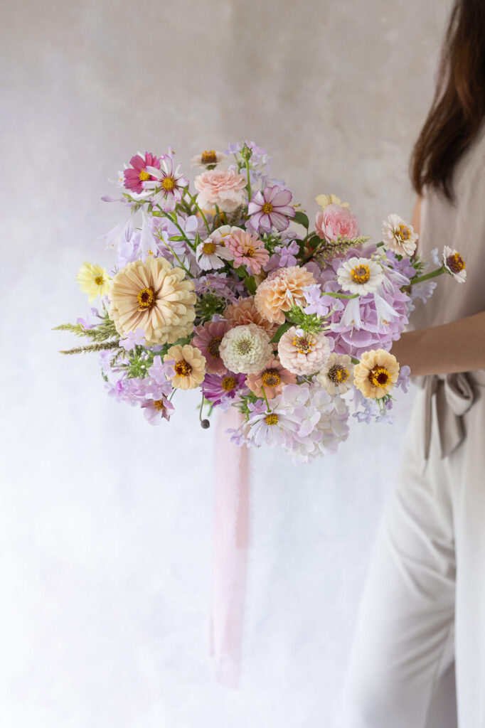 My Favorite Way to Tie Wedding Bouquets - kokofloral.com